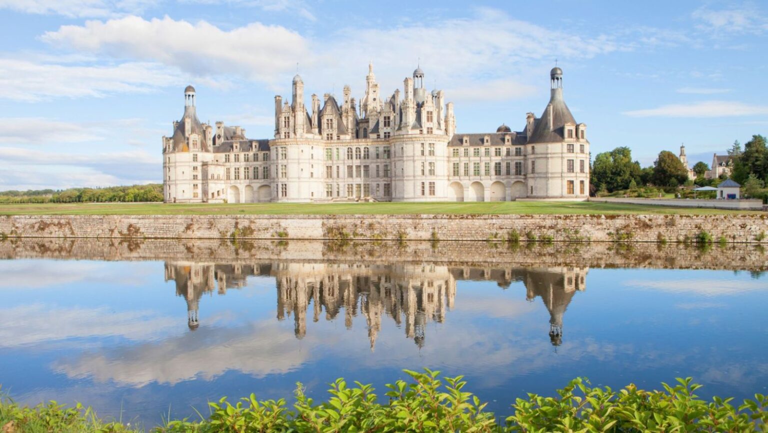 10 Iconic French Castles That Are the Pride of the Nation – World Day