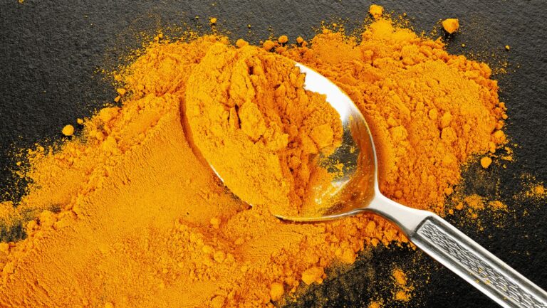 How to Get Turmeric Stains Out: A Golden Solution