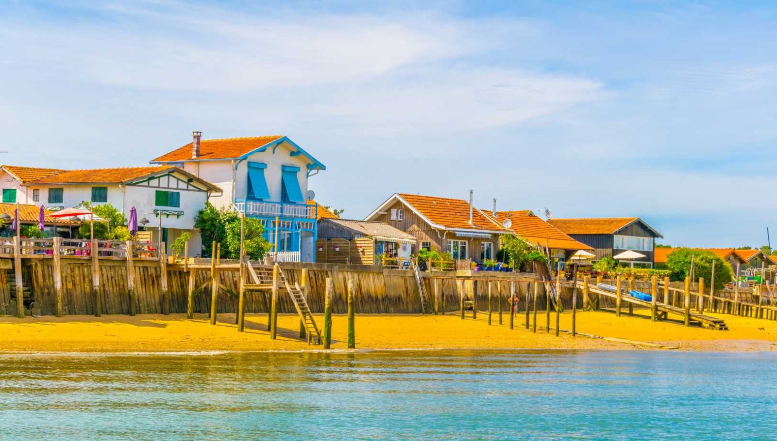 Cette station balnéaire française cache 300 villas féeriques que même ...