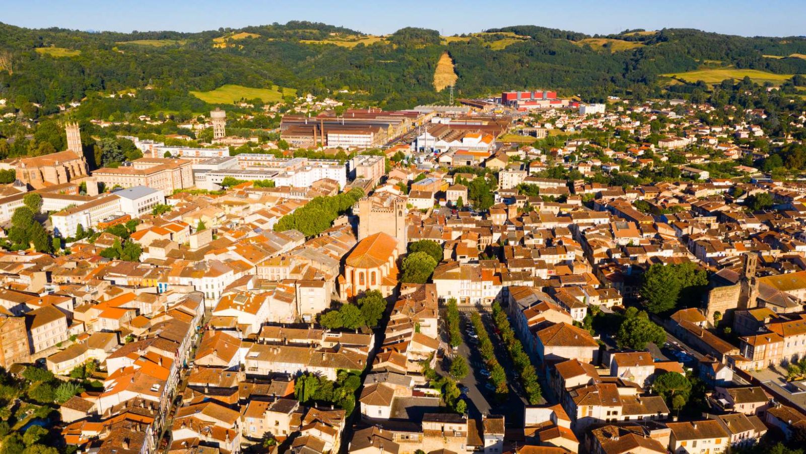 Pamiers, 15 723 habitants : 900 ans d'histoire en 3 clochers médiévaux