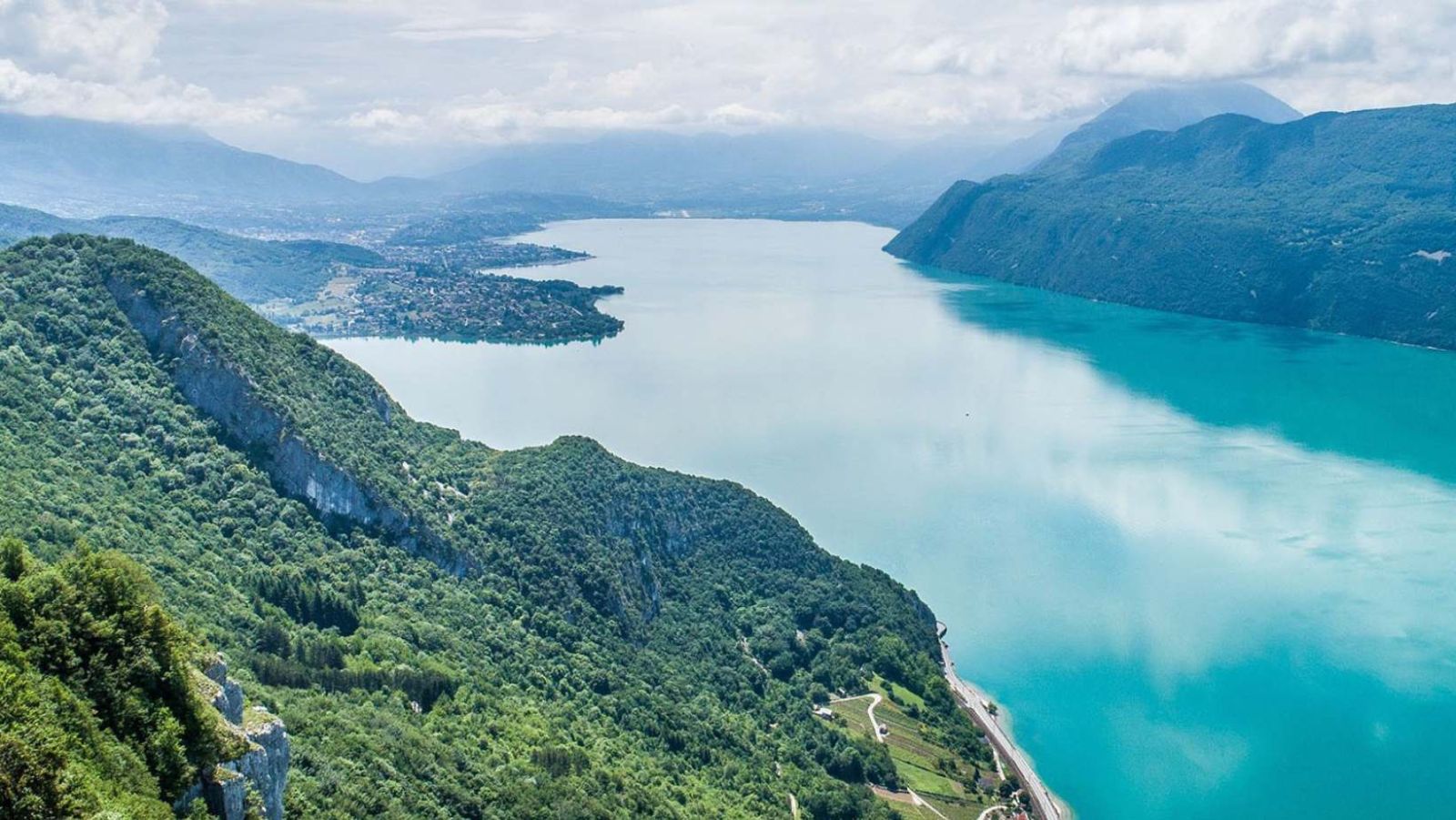 Lac du Bourget : le plus grand lac naturel de France et ses merveilles