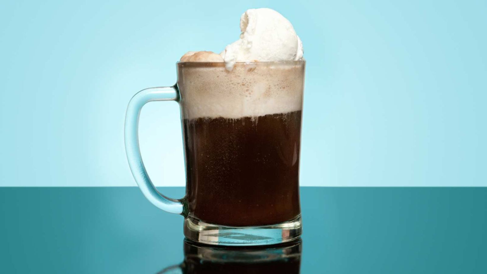 Journée Mondiale de la Racinette (Root Beer), le 6 août