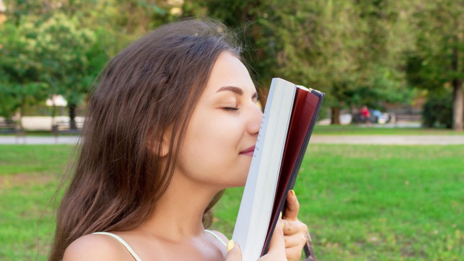 Odeur des livres : quel est ce parfum qui nous transporte ailleurs